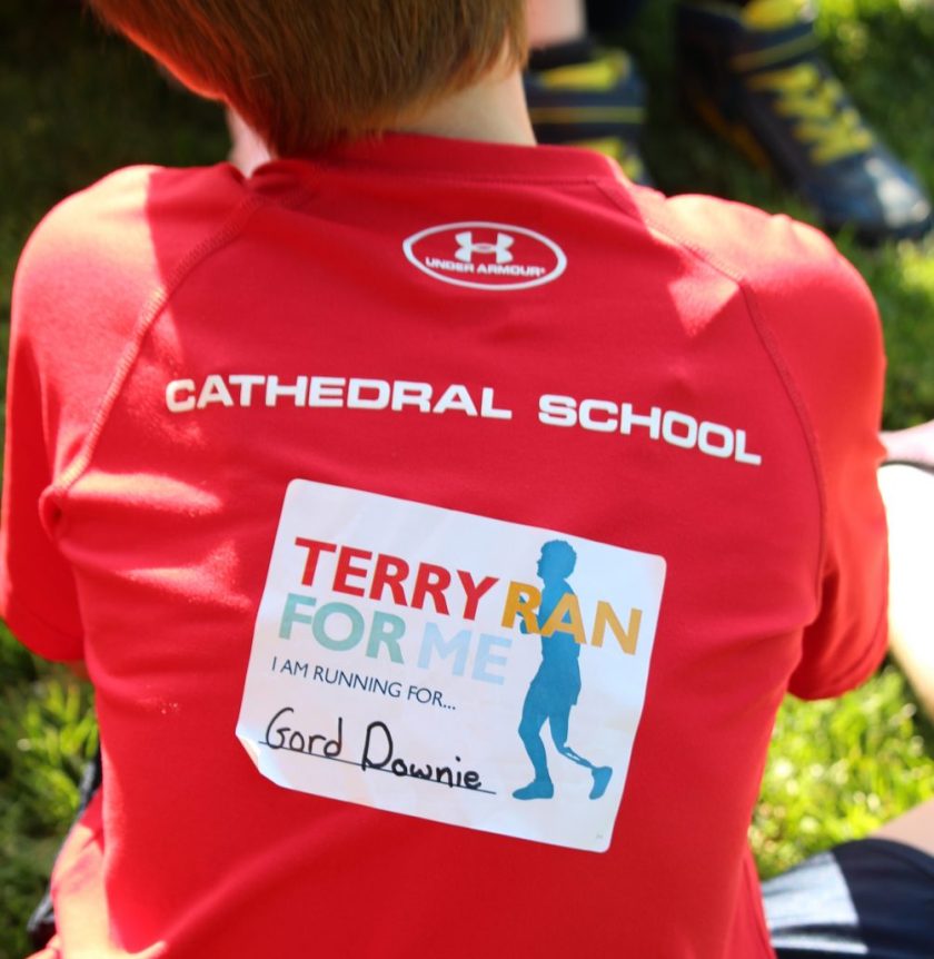 Terry Fox – Mme Rojo